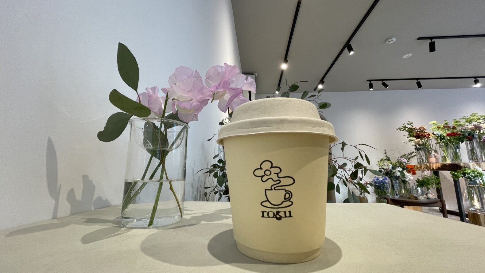 お花屋さんが手掛けるカフェ。roku flowers and coffee【矢場町】 - おいでよ名古屋の食べ歩きログ